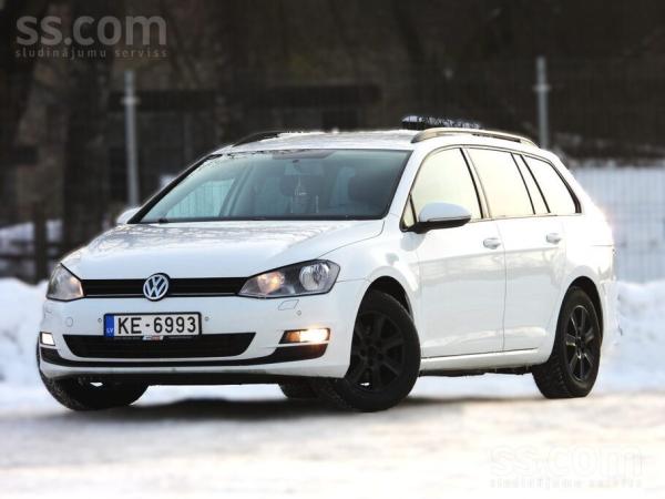 White Volkswagen Golf 2015 in Riga, with an engine capacity of 1.60 L and mileage of 218 thousand km for 7600 €, photo 1 on AUTOMOTO.COM.LV