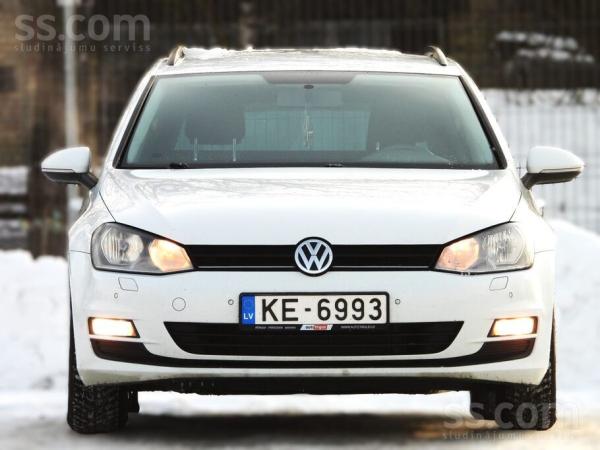 White Volkswagen Golf 2015 in Riga, with an engine capacity of 1.60 L and mileage of 218 thousand km for 7600 €, photo 2 on AUTOMOTO.COM.LV