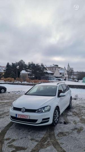 White Volkswagen Golf 2015 in Kaunas, with an engine capacity of 1.60 L and mileage of 330 thousand km for 6300 €, photo 9 on AUTOMOTO.COM.LV