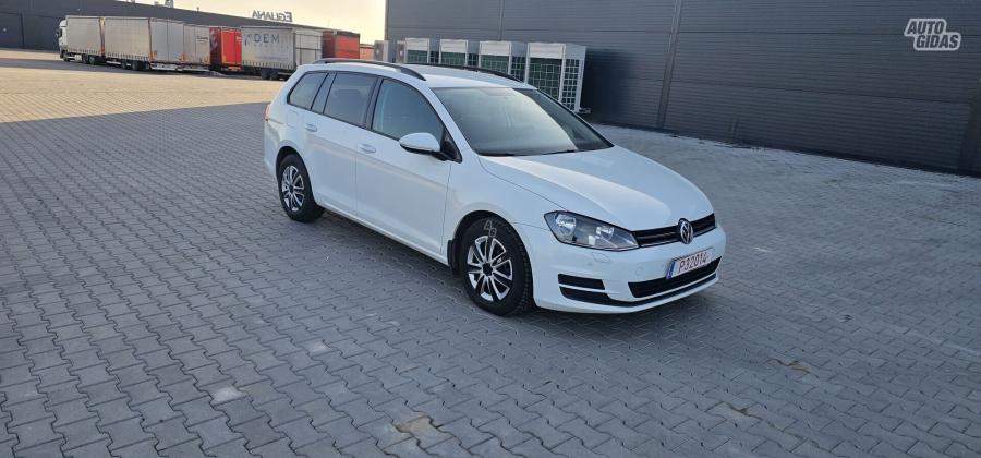 White Volkswagen Golf 2015 in Kaunas, with an engine capacity of 1.60 L and mileage of 330 thousand km for 6600 €, photo 7 on AUTOMOTO.COM.LV