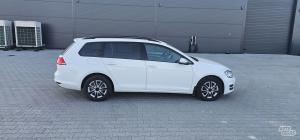 White Volkswagen Golf 2015 in Kaunas, with an engine capacity of 1.60 L and mileage of 330 thousand km for 6600 €, photo 9 on AUTOMOTO.COM.LV