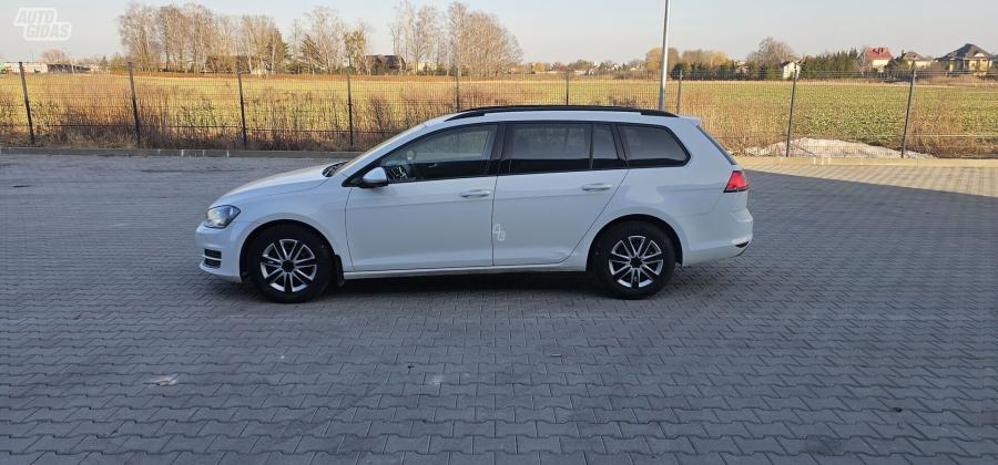 White Volkswagen Golf 2015 in Kaunas, with an engine capacity of 1.60 L and mileage of 330 thousand km for 6600 €, photo 14 on AUTOMOTO.COM.LV