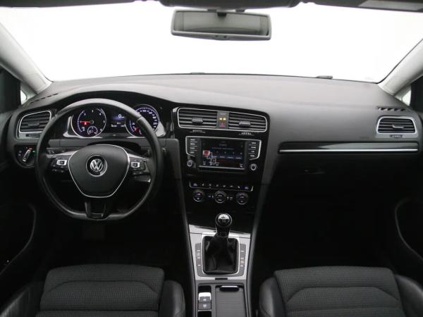 Белый Фольксваген Гольф 2015 в Вильнюс, объемом двигателя 1.60 л и пробегом 284 тыс. км за 6099 €, фото 2 на AUTOMOTO.COM.LV