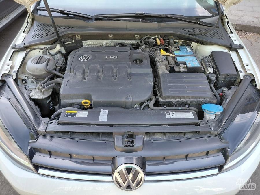 White Volkswagen Golf 2015 in Vilnius, with an engine capacity of 1.60 L and mileage of 191 thousand km for 6000 €, photo 15 on AUTOMOTO.COM.LV