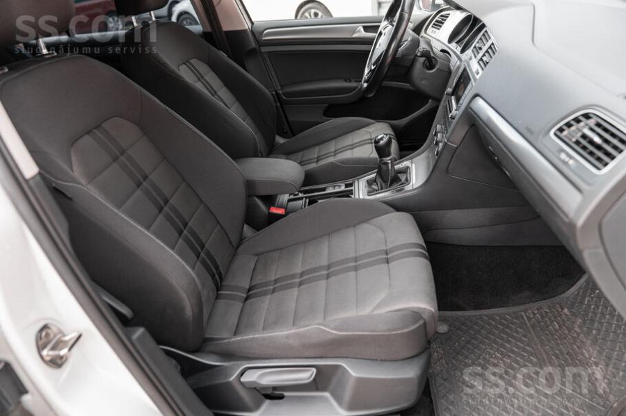Balts Volkswagen Golf 2015 Rīga, ar dzinēja tilpumu 1.60 L un nobraukumu 230 tūkst. km par 6500 €, foto 12 vietnē AUTOMOTO.COM.LV
