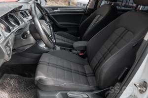 Balts Volkswagen Golf 2015 Rīga, ar dzinēja tilpumu 1.60 L un nobraukumu 230 tūkst. km par 6500 €, foto 16 vietnē AUTOMOTO.COM.LV