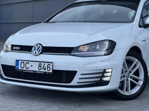 White Volkswagen Golf 2015 in Jekabpils, with an engine capacity of 2.00 L and mileage of 292 thousand km for 9500 €, photo 3 on AUTOMOTO.COM.LV