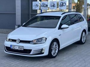 White Volkswagen Golf 2015 in Jekabpils, with an engine capacity of 2.00 L and mileage of 292 thousand km for 9500 €, photo 5 on AUTOMOTO.COM.LV