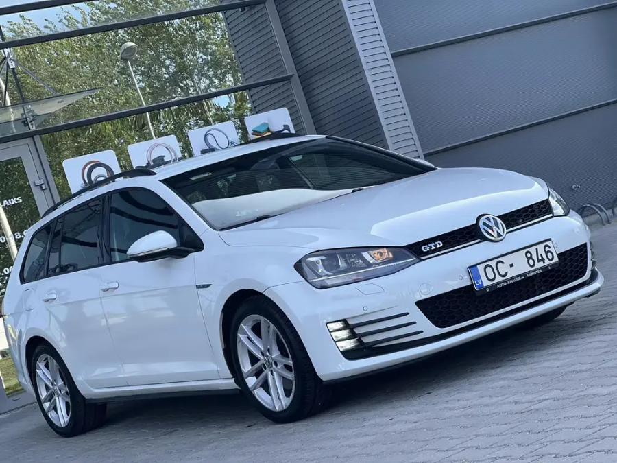 White Volkswagen Golf 2015 in Jekabpils, with an engine capacity of 2.00 L and mileage of 292 thousand km for 9500 €, photo 7 on AUTOMOTO.COM.LV