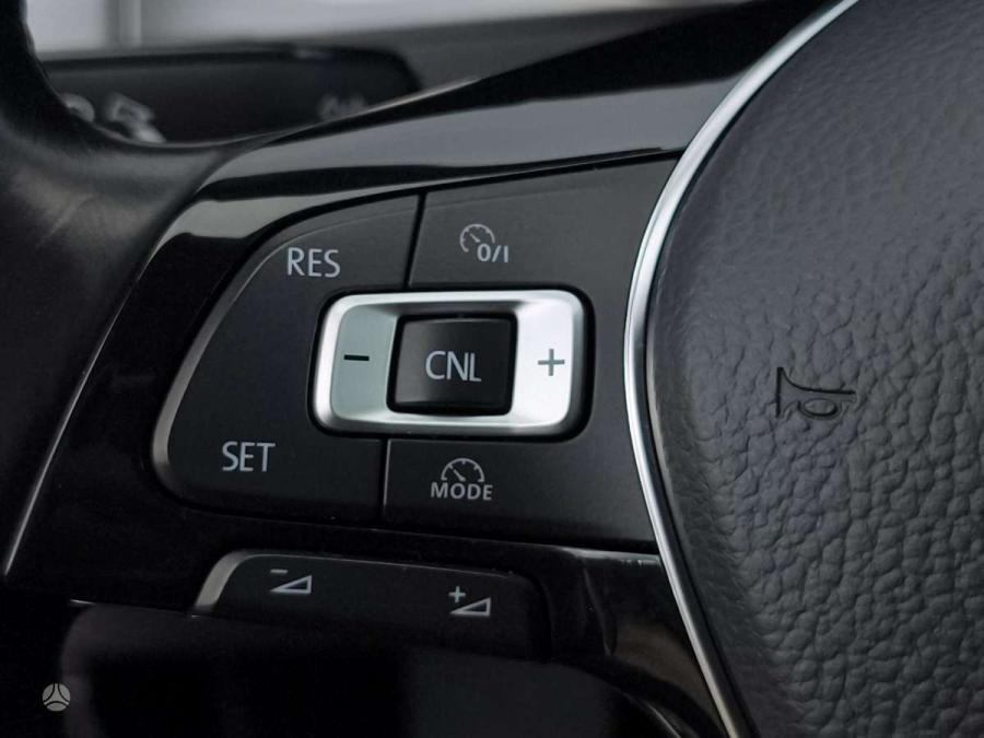 Balts Volkswagen Golf 2015 Viļņa, ar dzinēja tilpumu 1.60 L un nobraukumu 193 tūkst. km par 7299 €, foto 16 vietnē AUTOMOTO.COM.LV