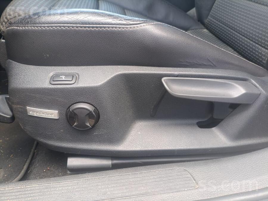 Balts Volkswagen Golf 2015 Rīga, ar dzinēja tilpumu 2.00 L un nobraukumu 386 tūkst. km par 5700 €, foto 8 vietnē AUTOMOTO.COM.LV