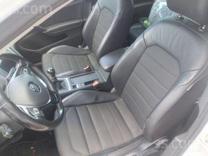 Balts Volkswagen Golf 2015 Rīga, ar dzinēja tilpumu 2.00 L un nobraukumu 386 tūkst. km par 5700 €, foto 10 vietnē AUTOMOTO.COM.LV