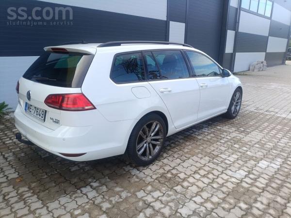 White Volkswagen Golf 2015 in Riga, with an engine capacity of 2.00 L and mileage of 386 thousand km for 5700 €, photo 5 on AUTOMOTO.COM.LV