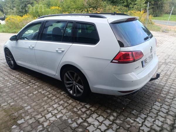 White Volkswagen Golf 2015 in Riga, with an engine capacity of 2.00 L and mileage of 386 thousand km for 5700 €, photo 6 on AUTOMOTO.COM.LV
