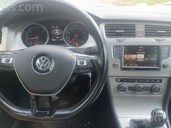 White Volkswagen Golf 2015 in Riga, with an engine capacity of 2.00 L and mileage of 386 thousand km for 5700 €, photo 9 on AUTOMOTO.COM.LV