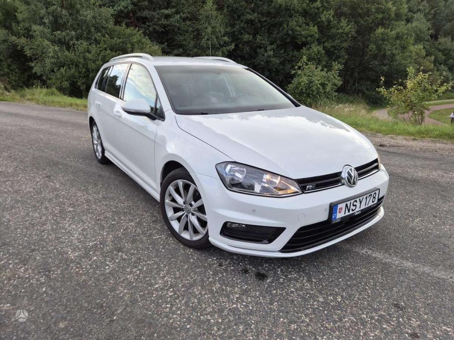 White Volkswagen Golf 2015 in Vilnius, with an engine capacity of 1.60 L and mileage of 264 thousand km for 7000 €, photo 4 on AUTOMOTO.COM.LV