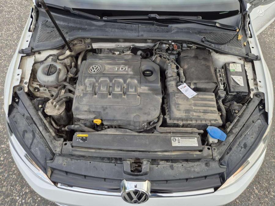 White Volkswagen Golf 2015 in Vilnius, with an engine capacity of 1.60 L and mileage of 264 thousand km for 7000 €, photo 23 on AUTOMOTO.COM.LV