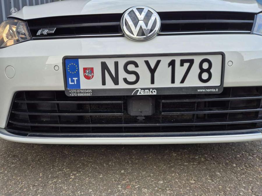 White Volkswagen Golf 2015 in Vilnius, with an engine capacity of 1.60 L and mileage of 264 thousand km for 7000 €, photo 27 on AUTOMOTO.COM.LV