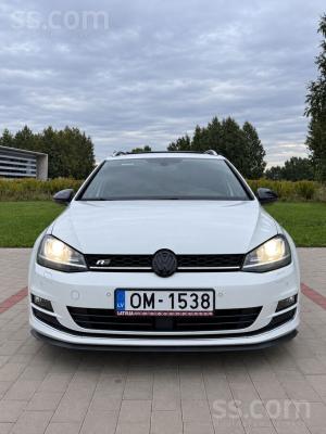 White Volkswagen Golf 2015 in Riga, with an engine capacity of 2.00 L and mileage of 317 thousand km for 7300 €, photo  on AUTOMOTO.COM.LV