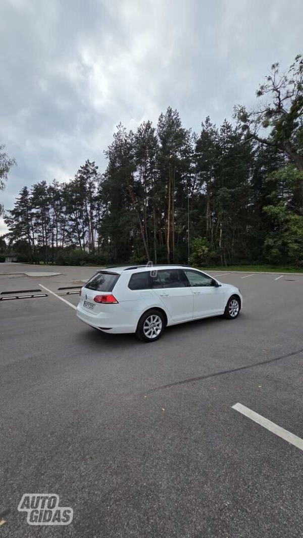 White Volkswagen Golf 2015 in Kaunas, with an engine capacity of 1.60 L and mileage of 330 thousand km for 5500 €, photo 4 on AUTOMOTO.COM.LV