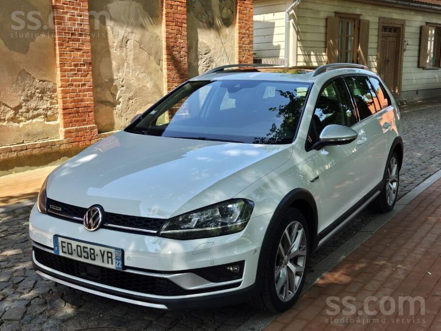Balts Volkswagen Golf 2016 Cēsis, ar dzinēja tilpumu 2.00 L un nobraukumu 186 tūkst. km par 12600 €, foto 1 vietnē AUTOMOTO.COM.LV