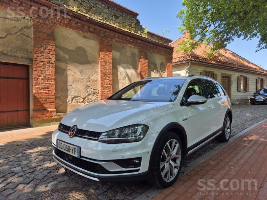 Balts Volkswagen Golf 2016 Cēsis, ar dzinēja tilpumu 2.00 L un nobraukumu 186 tūkst. km par 12600 €, foto 2 vietnē AUTOMOTO.COM.LV