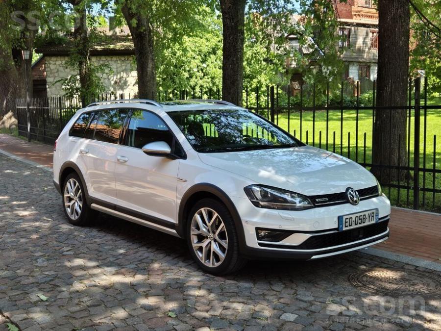 Balts Volkswagen Golf 2016 Cēsis, ar dzinēja tilpumu 2.00 L un nobraukumu 186 tūkst. km par 12600 €, foto 4 vietnē AUTOMOTO.COM.LV