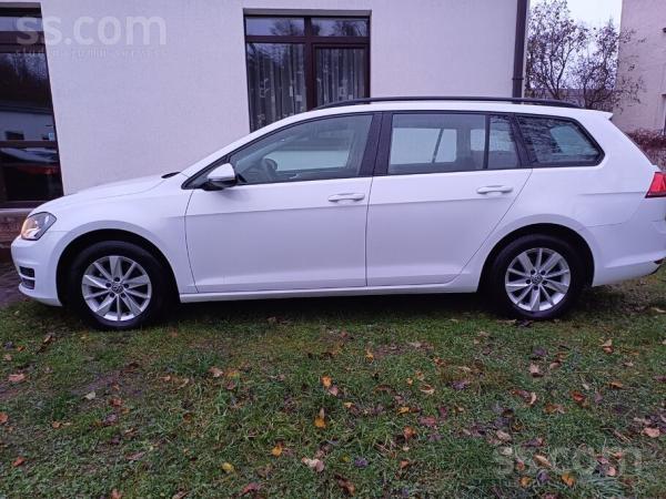 White Volkswagen Golf 2016 in Riga, with an engine capacity of 1.60 L and mileage of 198 thousand km for 5950 €, photo 6 on AUTOMOTO.COM.LV