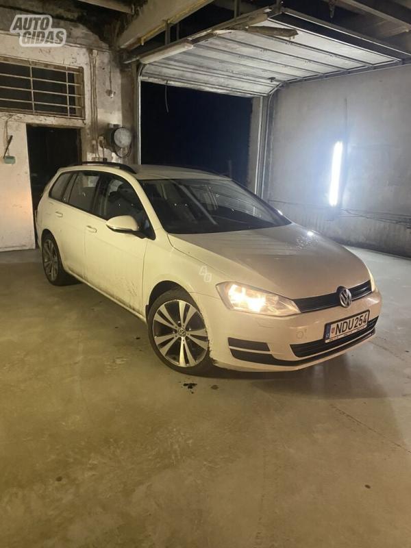 Balts Volkswagen Golf 2016 Panevēža, ar dzinēja tilpumu 1.20 L un nobraukumu 164 tūkst. km par 3350 €, foto 2 vietnē AUTOMOTO.COM.LV