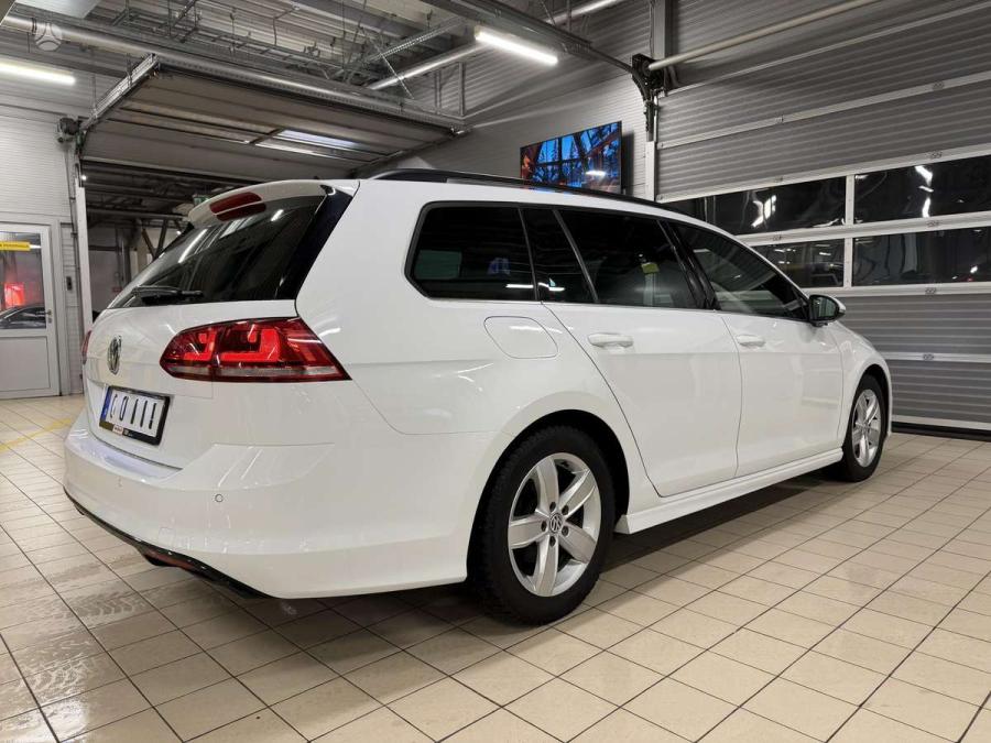 Balts Volkswagen Golf 2016 Viļņa, ar dzinēja tilpumu 2.00 L un nobraukumu 287 tūkst. km par 8200 €, foto 18 vietnē AUTOMOTO.COM.LV