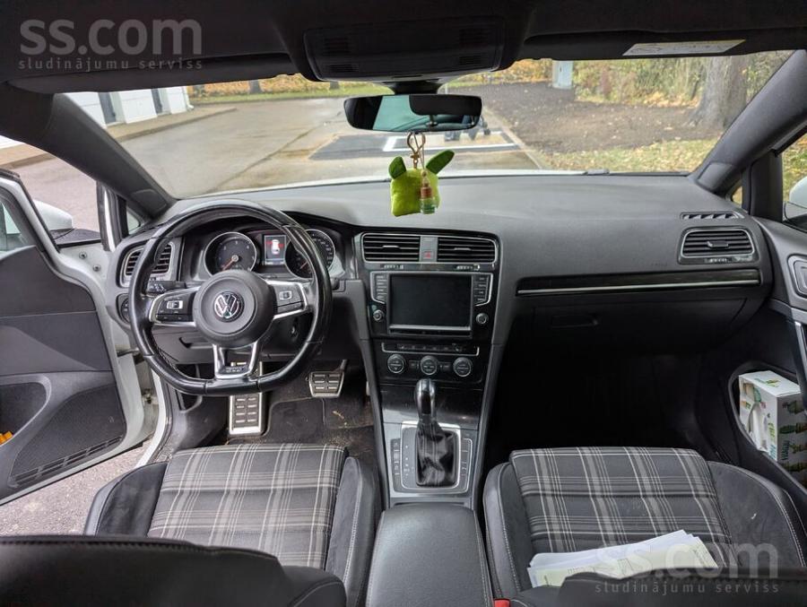 Balts Volkswagen Golf 2016 Rīga, ar dzinēja tilpumu 2.00 L un nobraukumu 215 tūkst. km par 7800 €, foto 16 vietnē AUTOMOTO.COM.LV