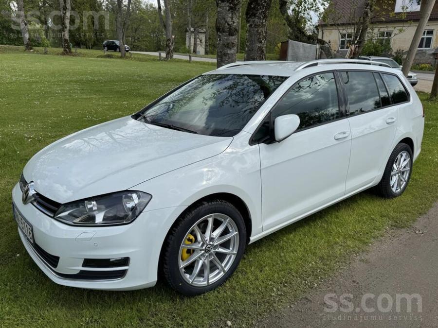 White Volkswagen Golf 2016 in Riga, with an engine capacity of 1.60 L and mileage of 280 thousand km for 8800 €, photo 5 on AUTOMOTO.COM.LV