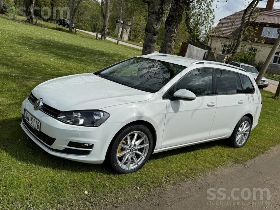 White Volkswagen Golf 2016 in Riga, with an engine capacity of 1.60 L and mileage of 280 thousand km for 8800 €, photo 7 on AUTOMOTO.COM.LV