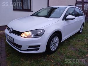 White Volkswagen Golf 2016 in Riga, with an engine capacity of 1.60 L and mileage of 198 thousand km for 5950 €, photo  on AUTOMOTO.COM.LV