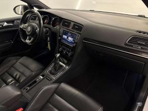 Balts Volkswagen Golf 2016 Marijampole, ar dzinēja tilpumu 1.97 L un nobraukumu 191 tūkst. km par 11999 €, foto 31 vietnē AUTOMOTO.COM.LV
