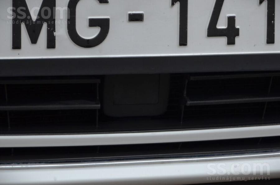Balts Volkswagen Golf 2016 Rīga, ar dzinēja tilpumu 2.00 L un nobraukumu 257 tūkst. km par 7990 €, foto 4 vietnē AUTOMOTO.COM.LV