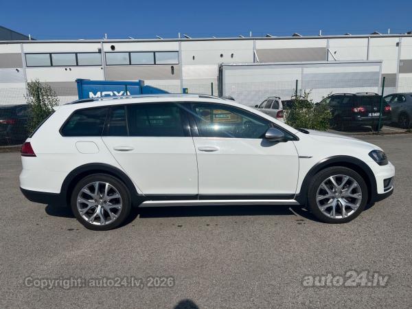 Balts Volkswagen Golf 2016 Tallina, ar dzinēja tilpumu 2.00 L un nobraukumu 157 tūkst. km par 11499 €, foto 4 vietnē AUTOMOTO.COM.LV