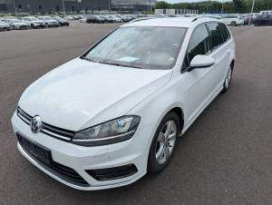 White Volkswagen Golf 2016 in Jurmala, with an engine capacity of 1.40 L and mileage of 262 thousand km for 8950 €, photo  on AUTOMOTO.COM.LV
