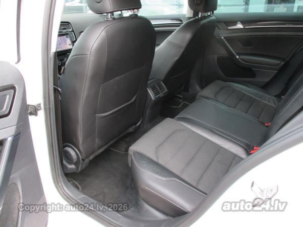 White Volkswagen Golf 2016 in Tartu, with an engine capacity of 1.60 L and mileage of 217 thousand km for 8390 €, photo 9 on AUTOMOTO.COM.LV