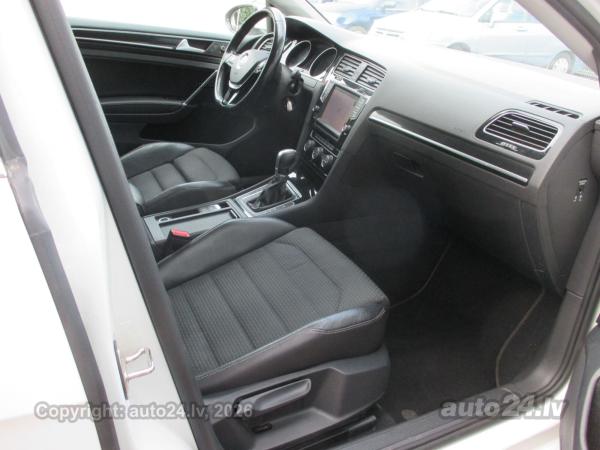 White Volkswagen Golf 2016 in Tartu, with an engine capacity of 1.60 L and mileage of 217 thousand km for 8390 €, photo 10 on AUTOMOTO.COM.LV
