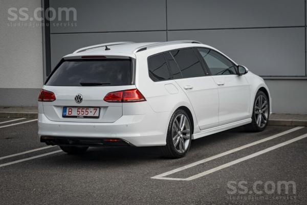 White Volkswagen Golf 2016 in Riga, with an engine capacity of 2.00 L and mileage of 213 thousand km for 9995 €, photo 4 on AUTOMOTO.COM.LV