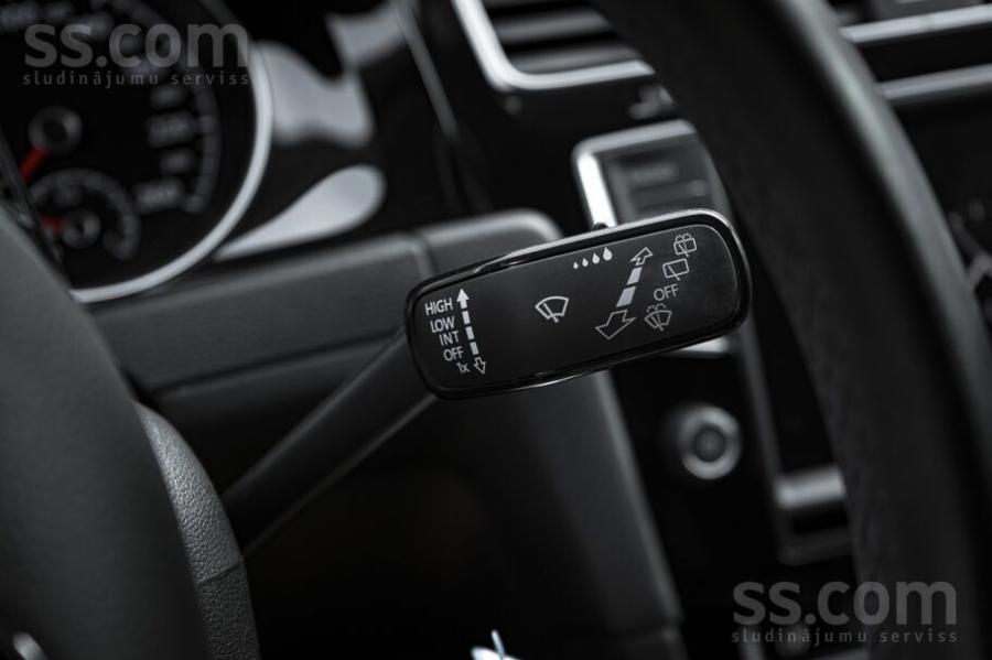 Balts Volkswagen Golf 2016 Rīga, ar dzinēja tilpumu 2.00 L un nobraukumu 213 tūkst. km par 9995 €, foto 23 vietnē AUTOMOTO.COM.LV
