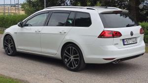 White Volkswagen Golf 2016 in Raseiniai, with an engine capacity of 1.97 L and mileage of 236 thousand km for 9990 €, photo 8 on AUTOMOTO.COM.LV