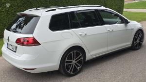 White Volkswagen Golf 2016 in Raseiniai, with an engine capacity of 1.97 L and mileage of 236 thousand km for 9990 €, photo 9 on AUTOMOTO.COM.LV