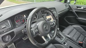 White Volkswagen Golf 2016 in Raseiniai, with an engine capacity of 1.97 L and mileage of 236 thousand km for 9990 €, photo 15 on AUTOMOTO.COM.LV