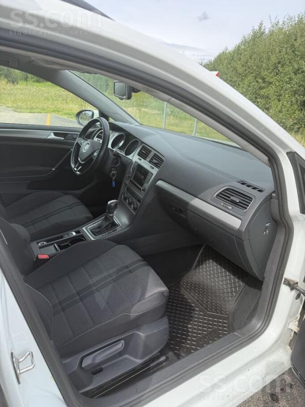 White Volkswagen Golf 2016 in Riga, with an engine capacity of 1.40 L and mileage of 262 thousand km for 5200 €, photo 5 on AUTOMOTO.COM.LV