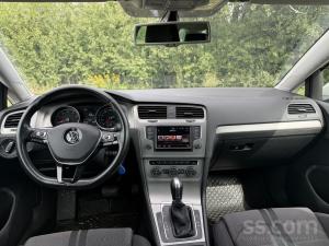 White Volkswagen Golf 2016 in Riga, with an engine capacity of 1.40 L and mileage of 262 thousand km for 5200 €, photo 8 on AUTOMOTO.COM.LV