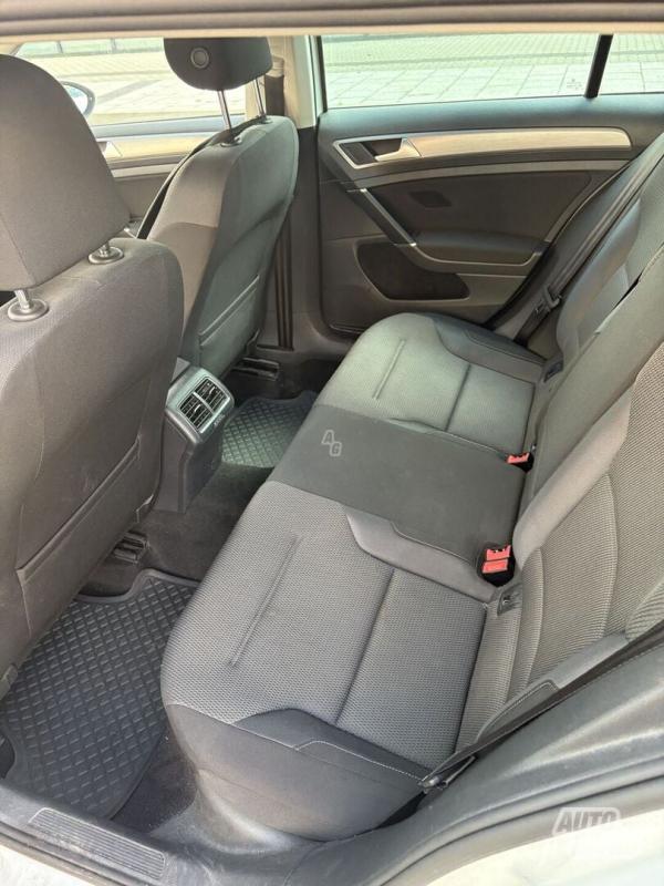 Balts Volkswagen Golf 2016 Viļņa, ar dzinēja tilpumu 1.40 L un nobraukumu 196 tūkst. km par 7190 €, foto 10 vietnē AUTOMOTO.COM.LV