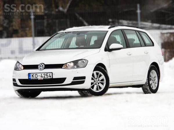 White Volkswagen Golf 2017 in Riga, with an engine capacity of 1.60 L and mileage of 234 thousand km for 8700 €, photo 1 on AUTOMOTO.COM.LV