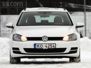 White Volkswagen Golf 2017 in Riga, with an engine capacity of 1.60 L and mileage of 234 thousand km for 8700 €, photo 2 on AUTOMOTO.COM.LV